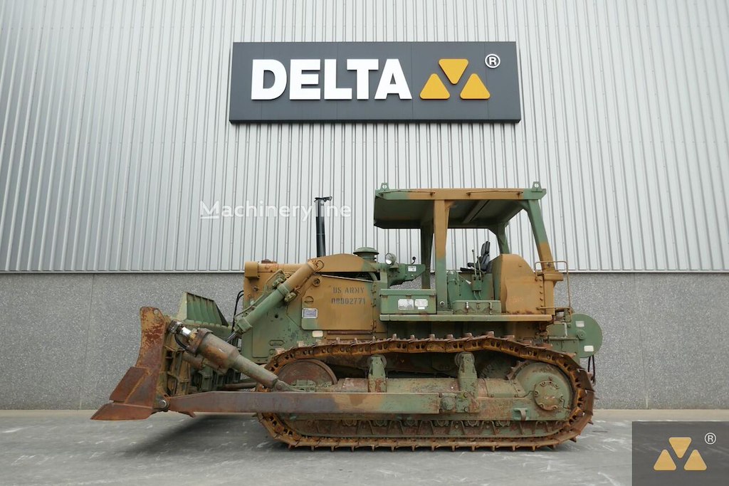 Caterpillar D7F Ex-army buldožer