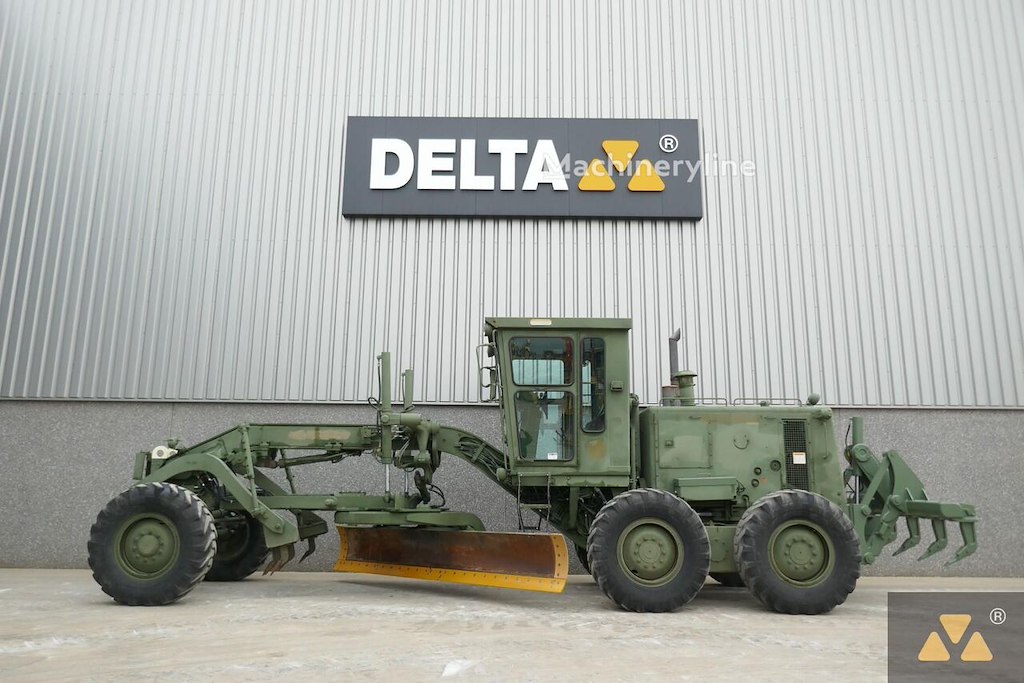 Caterpillar 130G Ex-army grejder
