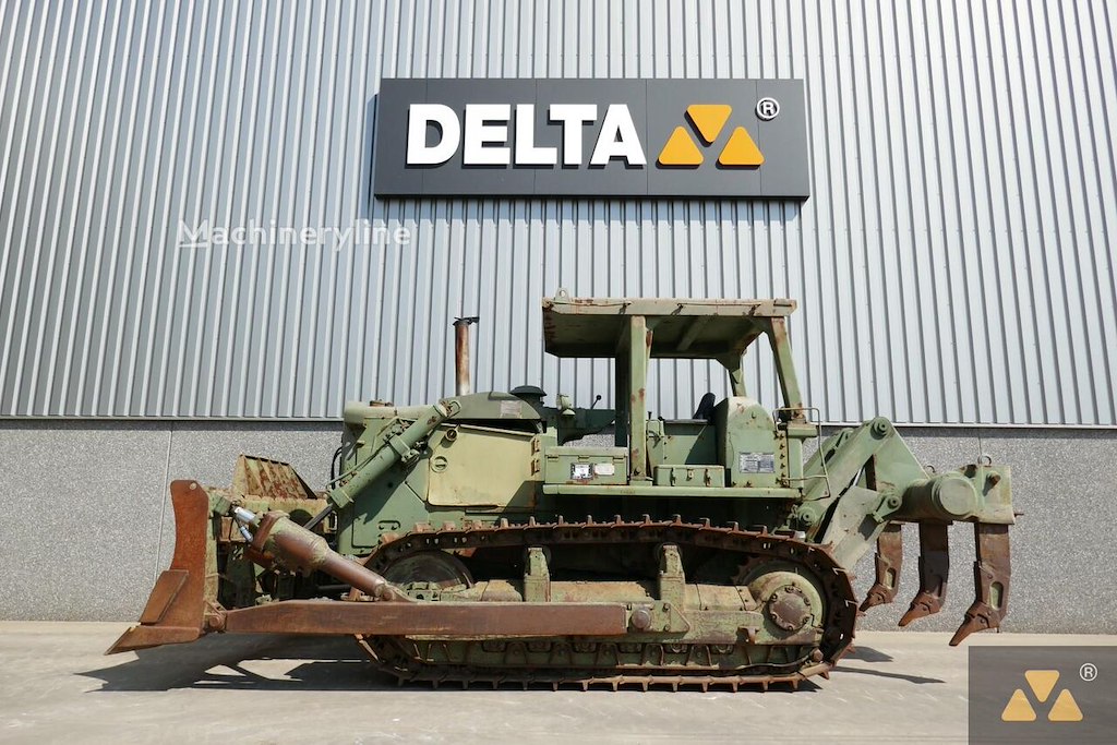 Caterpillar D7F Ex-army buldožer