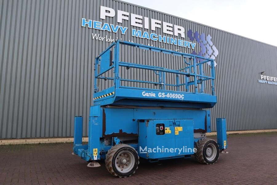 Genie GS4069DC Electric, 14m Working Height, 363kg Capac makazasta platforma