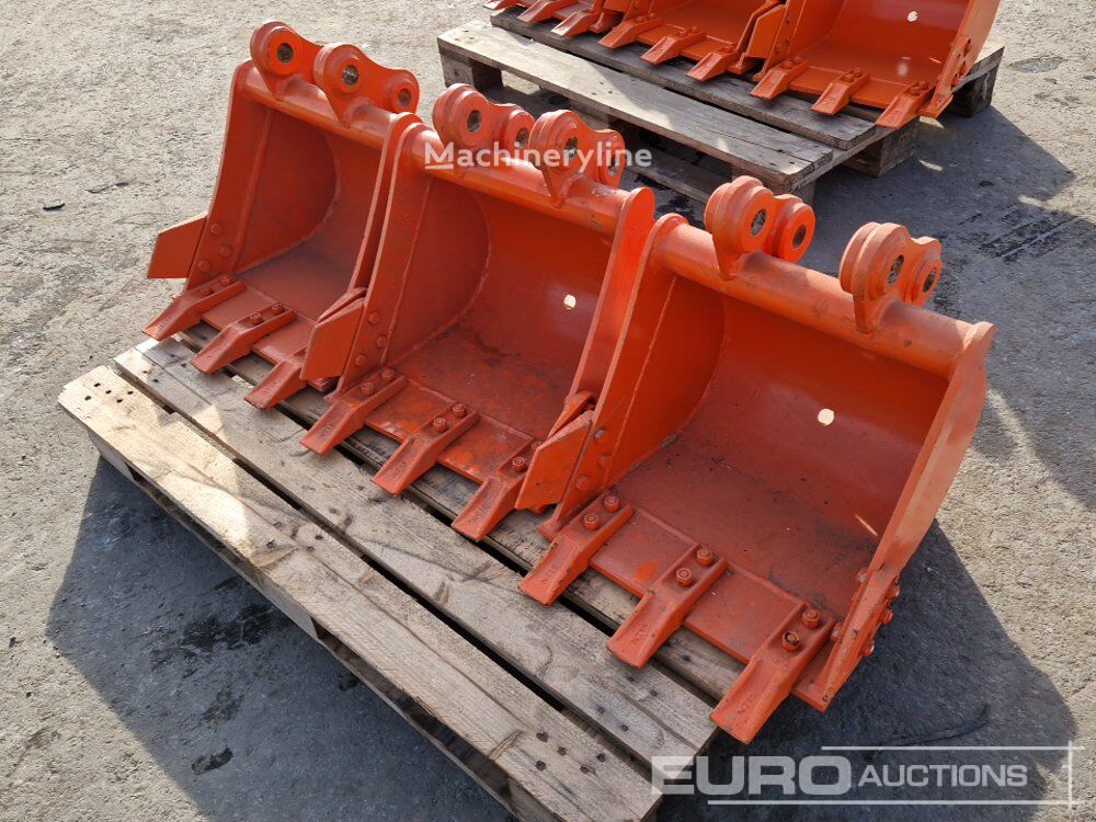 Prodaje se 16" Digging Buckets to suit 30mm Pin (3 of) sejalnu kašiku na aukciji