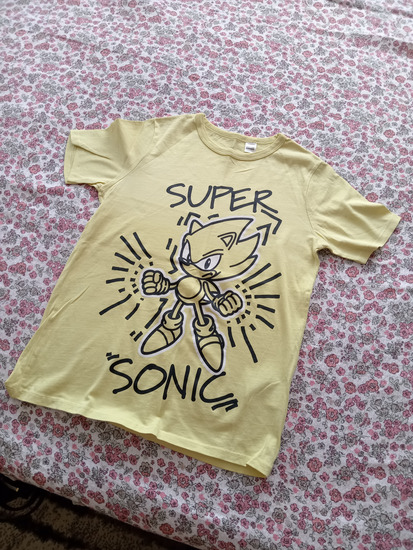 Nova H&M Sonic majica, 8-10 god