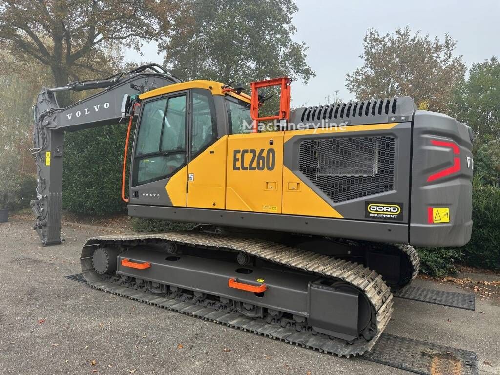 Novi Volvo EC 260 bager guseničar