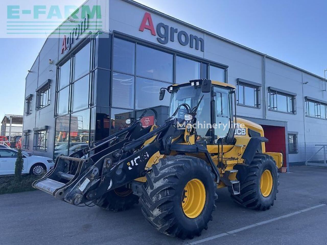 JCB 427 ht agri mini bager