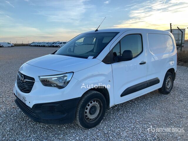 Prodaje se Opel Combo minibus furgon na aukciji