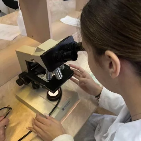 LABORATORIJSKI TEHNIČAR