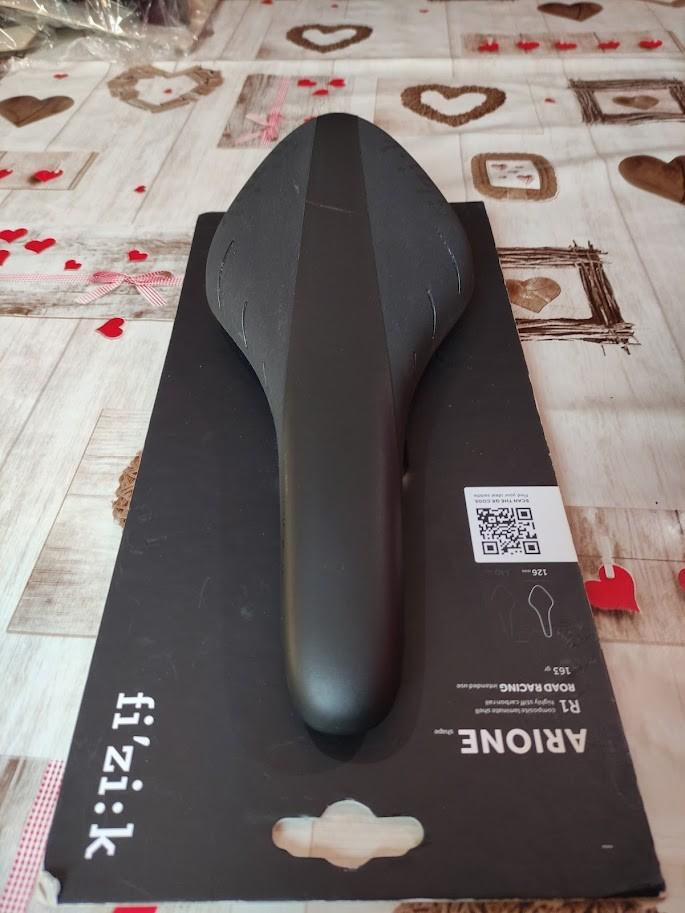 Fizik Arione R1