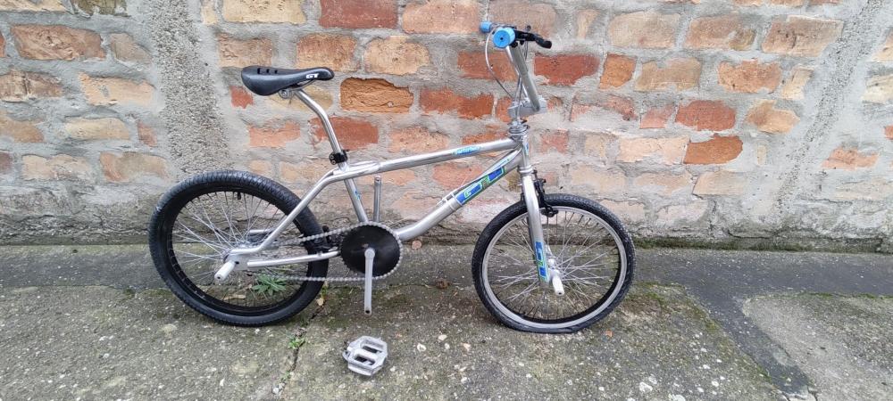 GT PERFORMER BMX