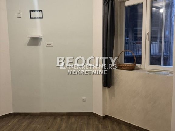 Stari grad, Zeleni venac, Vase Čarapića , 0.5, 26m2, 500EUR