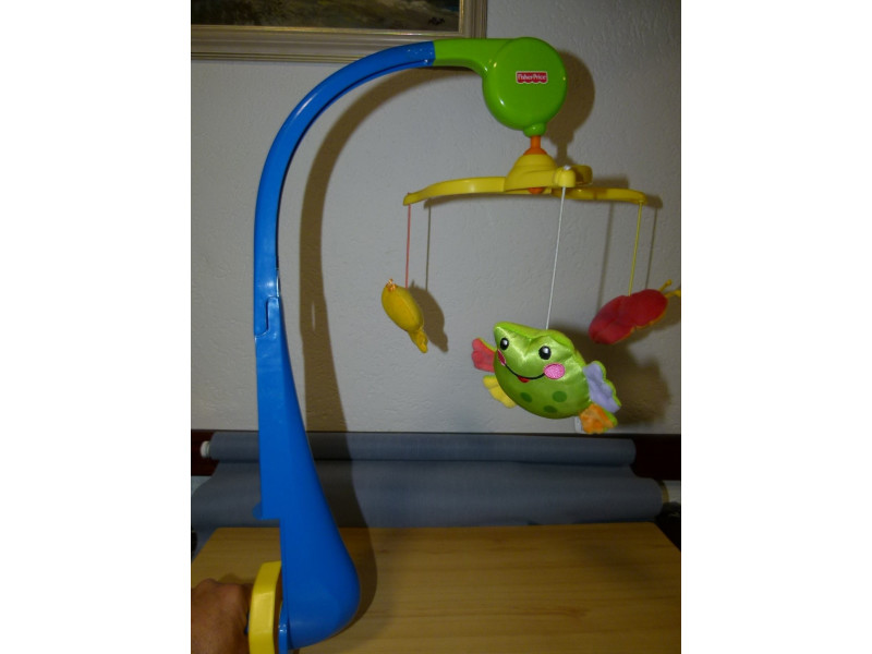 Fisher price muzicka vrteska na navijanje