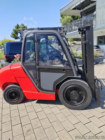 Viljuškari za teški teren
Manitou MSI 35