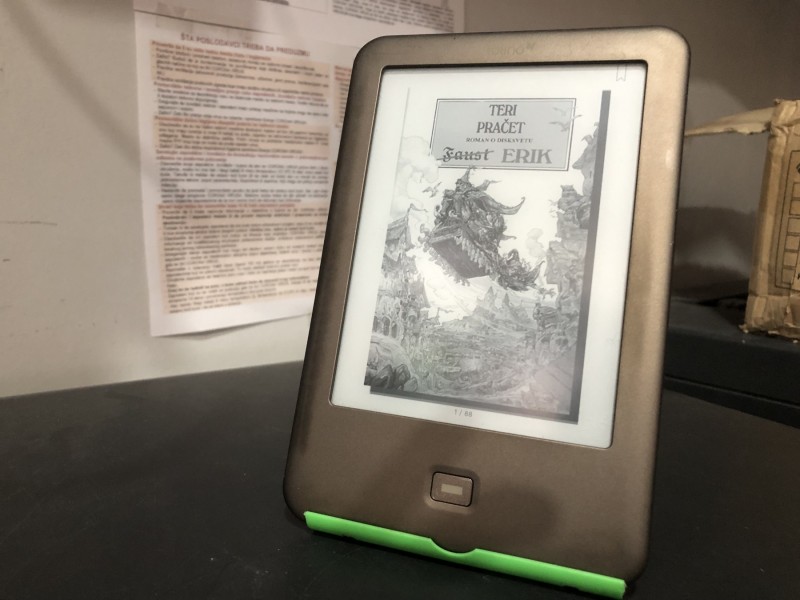 Tolino Shine Reader Touchscreen -pozadinsko osvetljenje