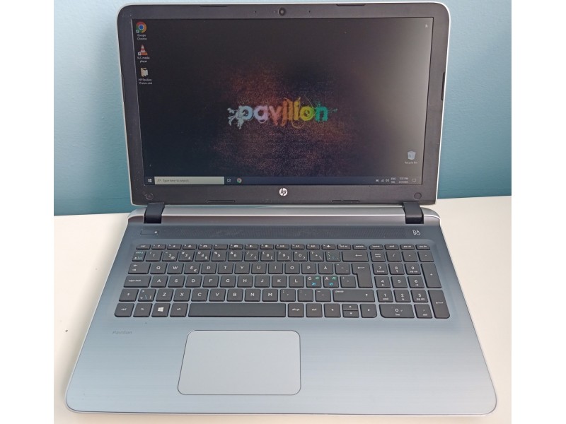 Laptop HP 15.6 HD,AMD 4x2,20Ghz, 240Gb SSD,12Gb +punjač