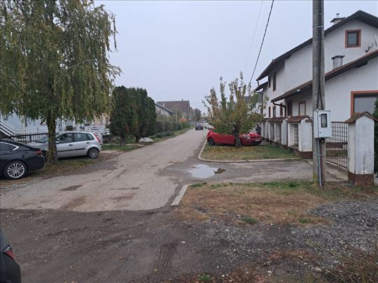 Novi Banovci,građevinski plac,59 a,uknjižen