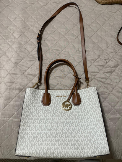 MICHAEL KORS ORIGINAL NOVA TORBA PLACENA 300€
