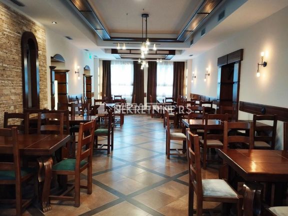 Ada, lux restoran sa pivnicom, 550m2