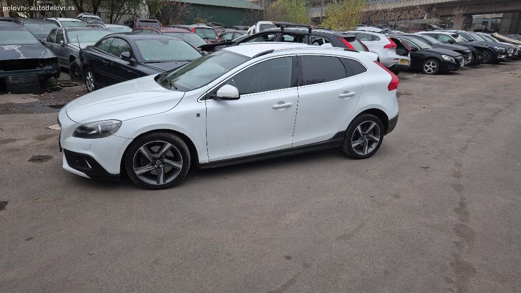 Volvo v40,v40cc