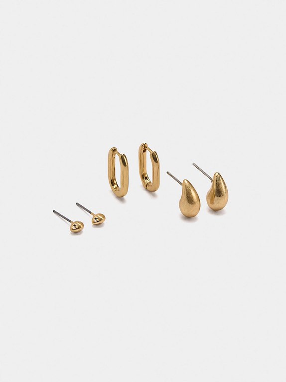 SET OF GOLD EARRINGS