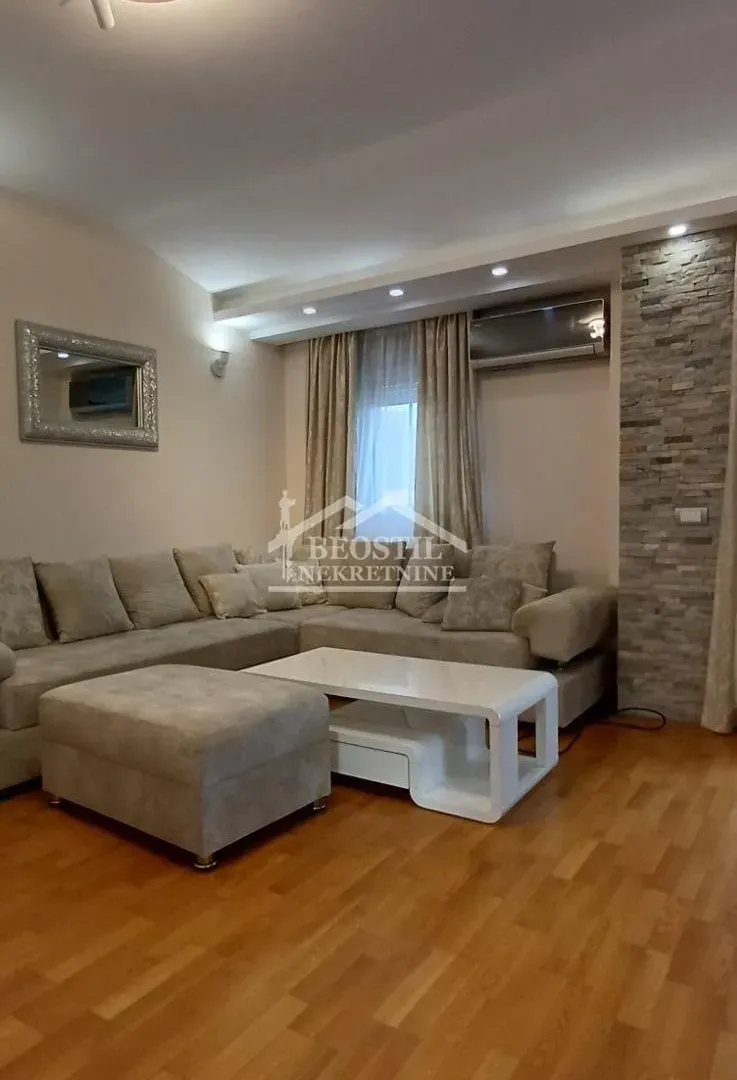 Izdavanje, trosoban stan, 68m², Čukarica, Beograd