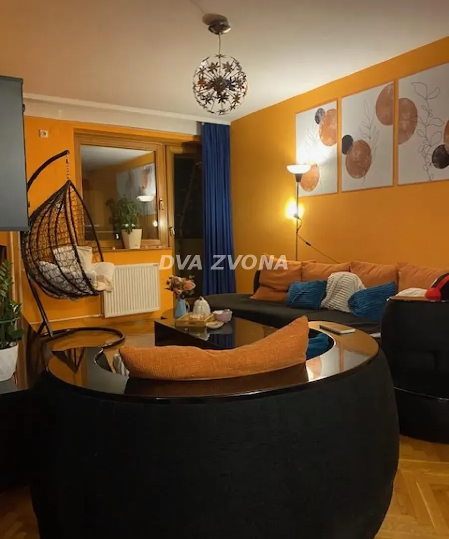 Prodaja, trosoban stan, 82m², Centar, Novi Sad