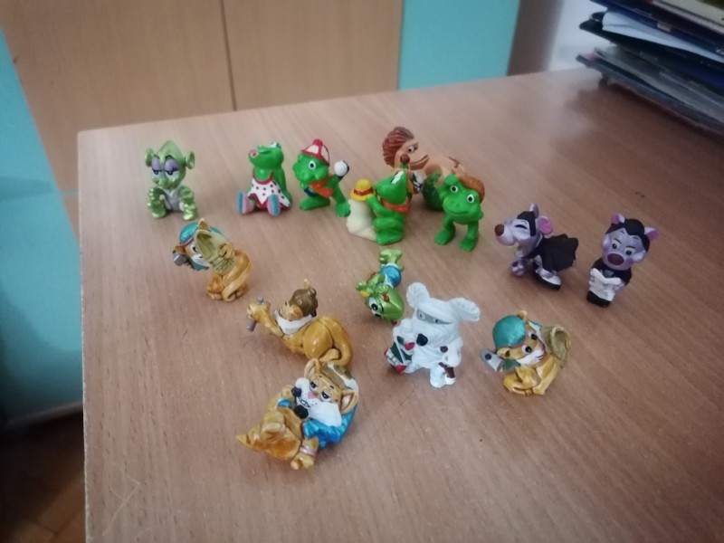 Kinder - gomila kindera -1