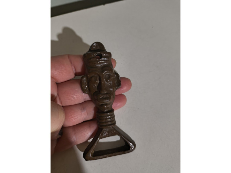 AFRIČKA MASKA METALNI OTVARAČ