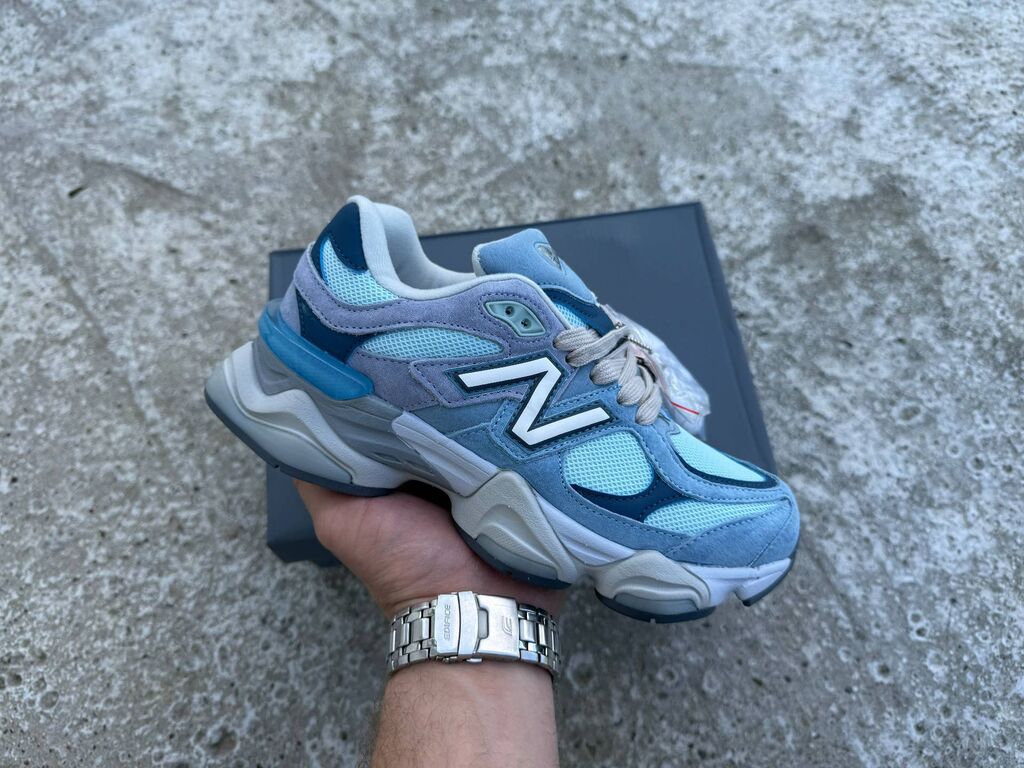 New Balance, 36