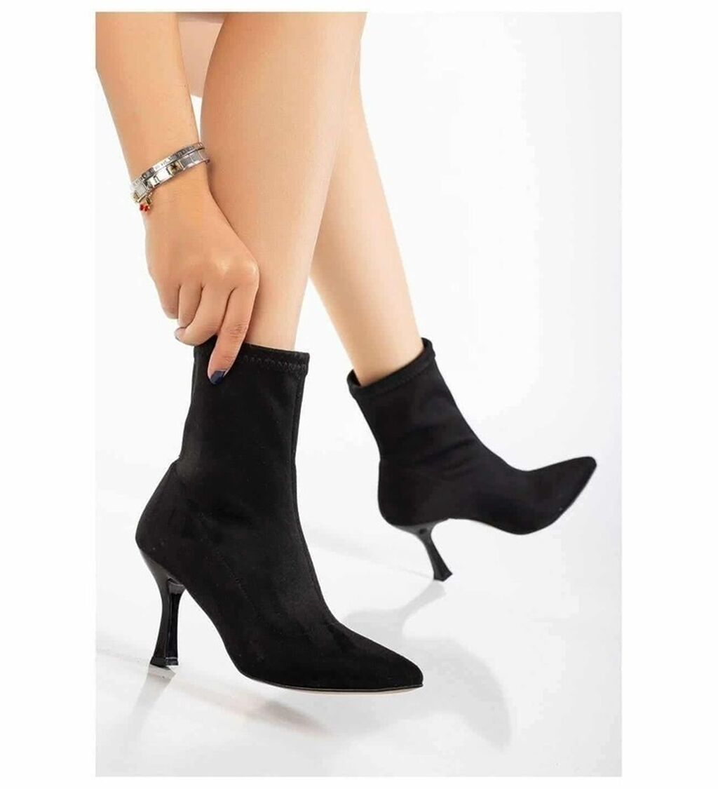 Nova kolekcija nam je stigla .Izaberite svoj model    Dostupni brojevi