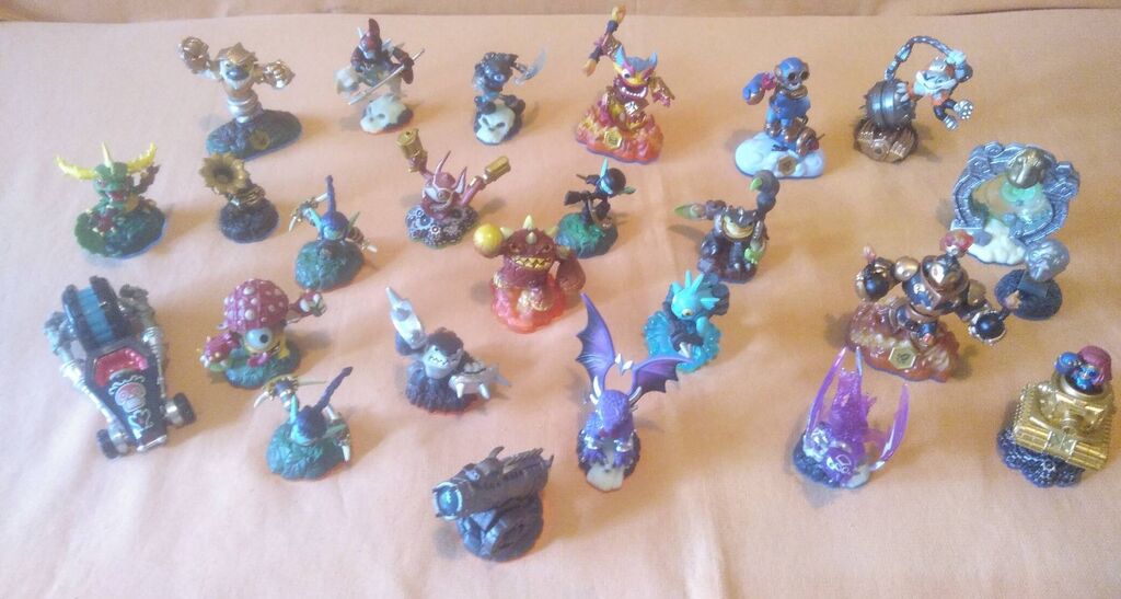 Skylanders figure potpuno ocuvane i ispravne ne mogu postaviti sve