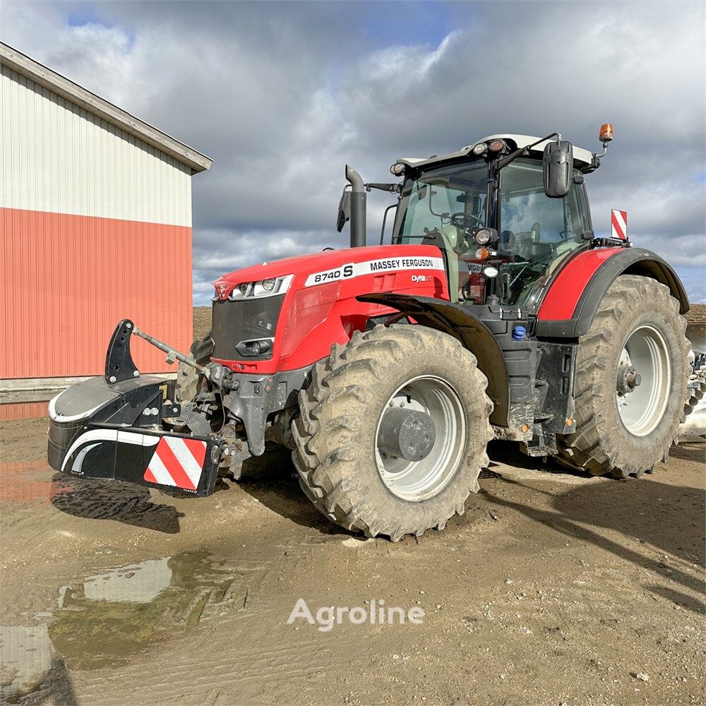Prodaje se Massey Ferguson S8740 traktor točkaš na aukciji