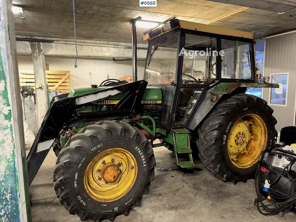 John Deere 2140 traktor točkaš