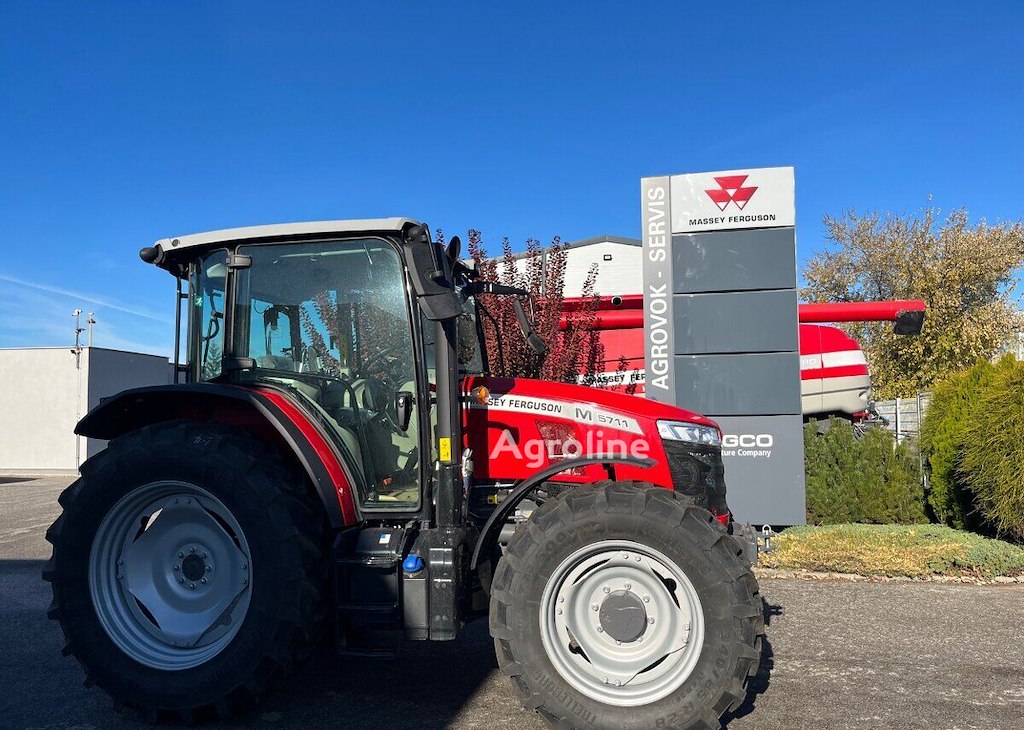 Massey Ferguson 5711 M traktor točkaš