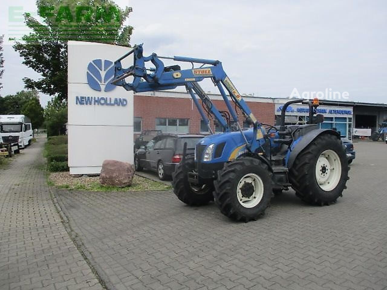 New Holland tn70 a niedrige bauhöhe traktor točkaš