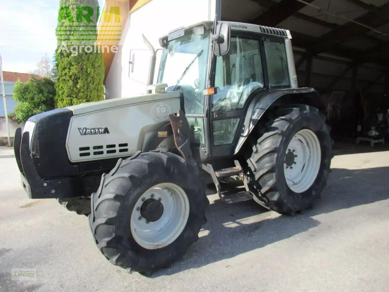 Valtra 6200 traktor točkaš