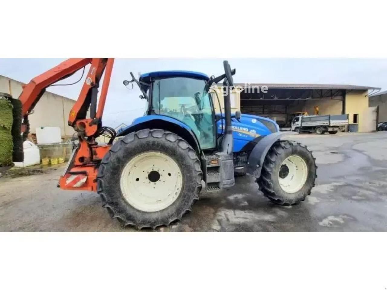 New Holland t6-125s traktor točkaš