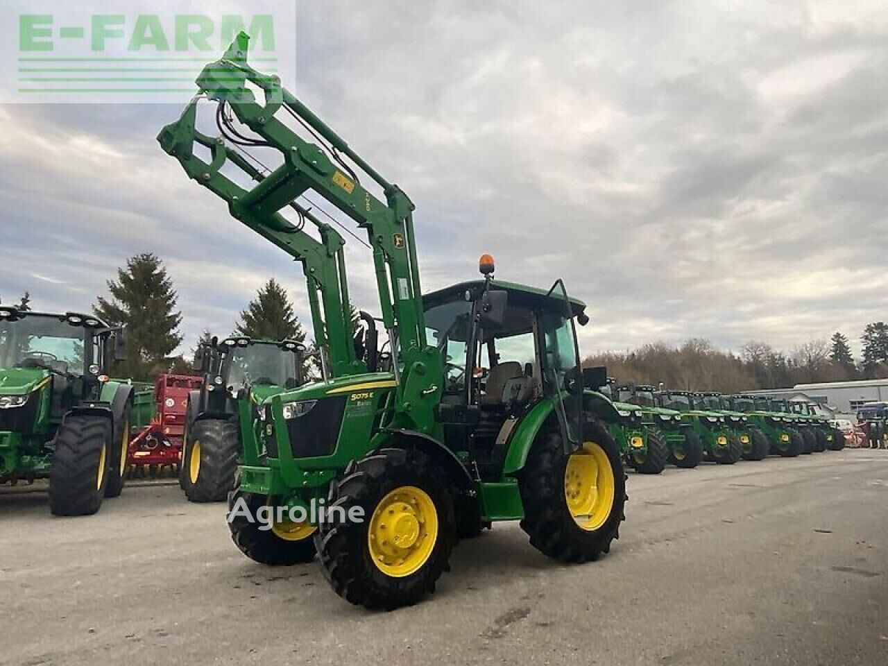 John Deere 5075 e traktor točkaš