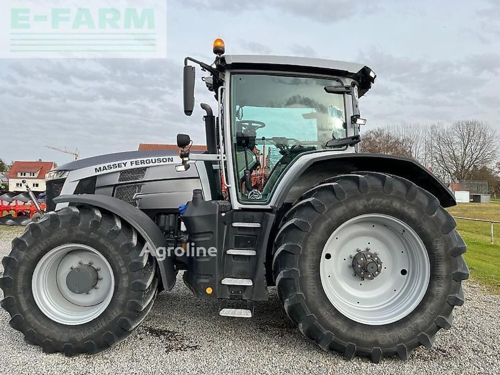 Massey Ferguson 8s.265 traktor točkaš