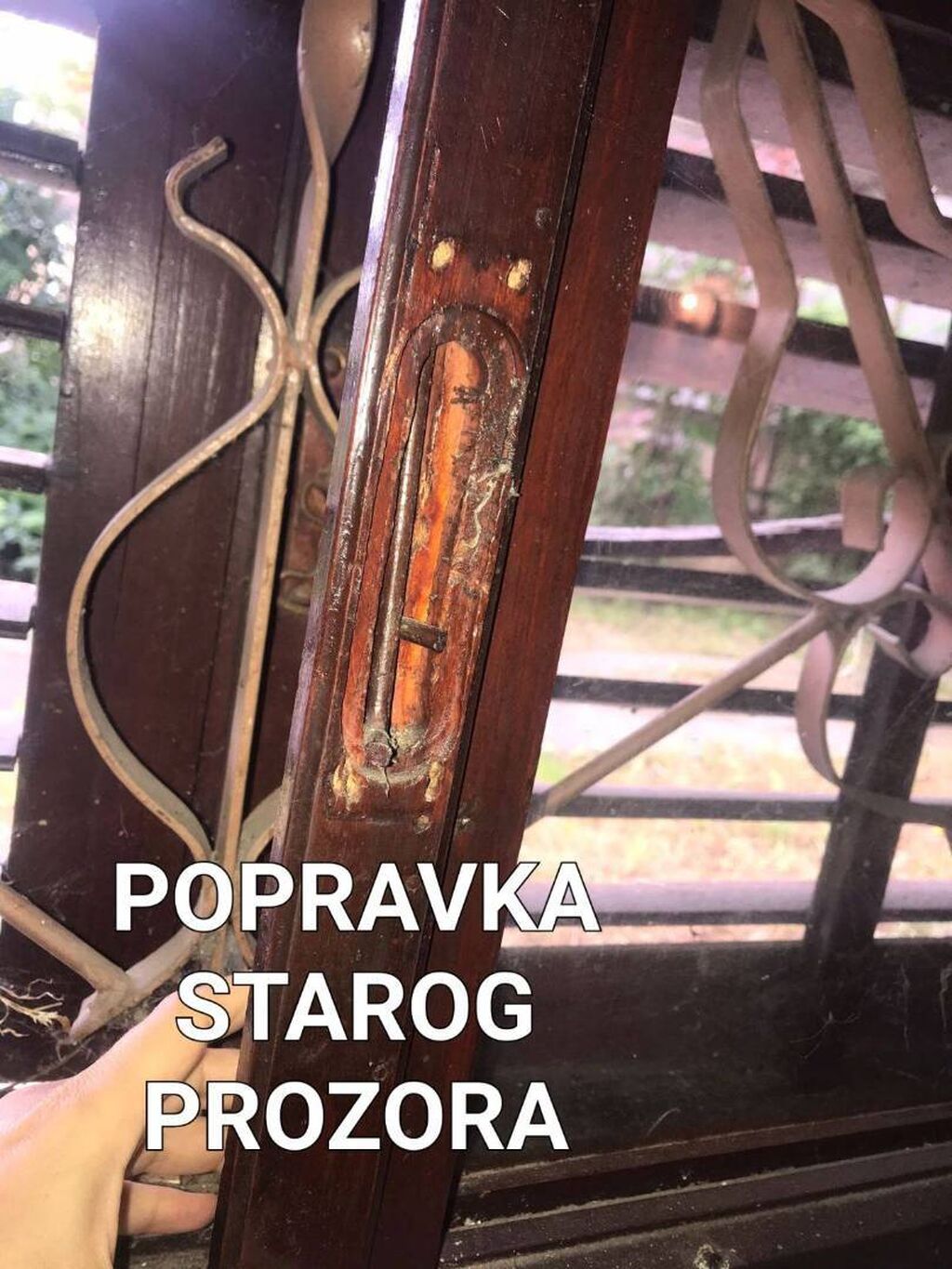 Usluga: Popravka starog prozora Specijalizovana reparacija drvenih