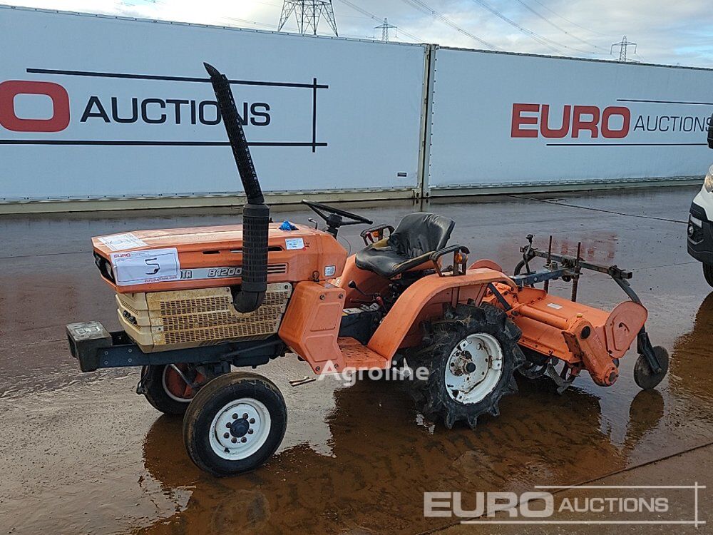Prodaje se Kubota B1200 mini traktor na aukciji