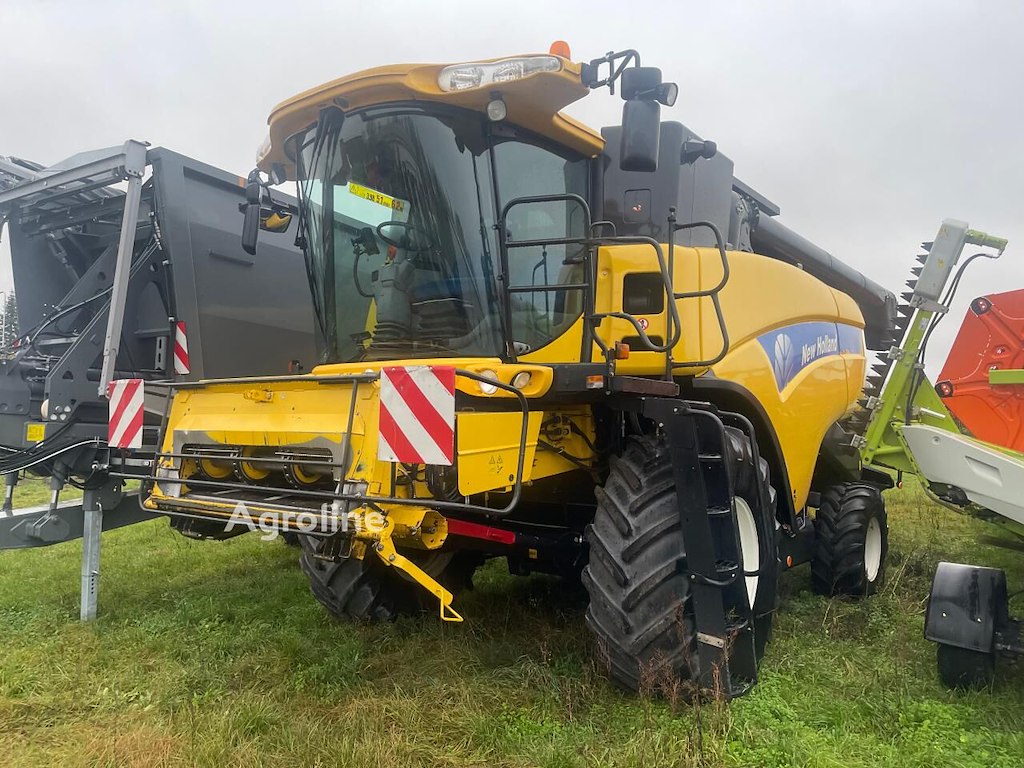 New Holland CX 8060 kombajn za žito