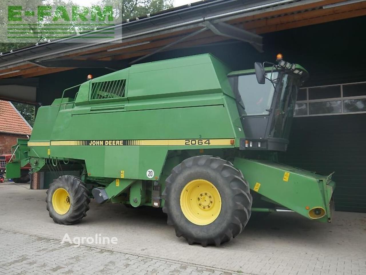John Deere 2064 + 6m schneidwerk kombajn za žito