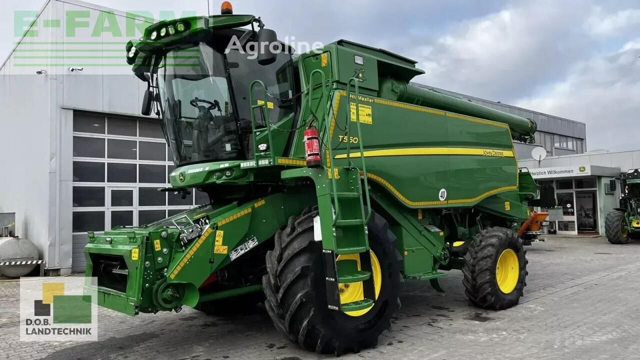 John Deere t560 i hm kombajn za žito