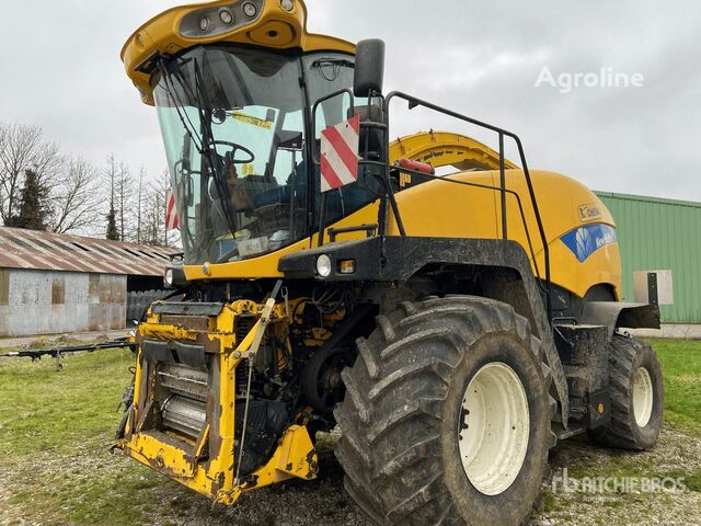 Prodaje se New Holland FR9040 krmni kombajn na aukciji