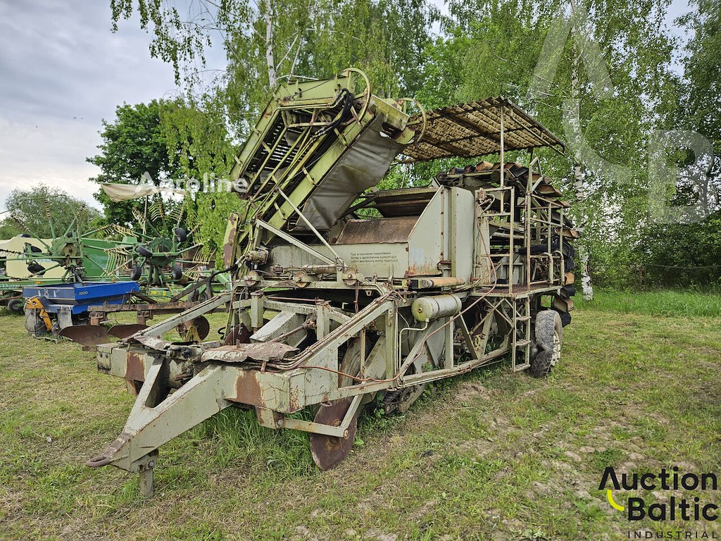Prodaje se Fortschritt E 686 kombajn za krompir na aukciji