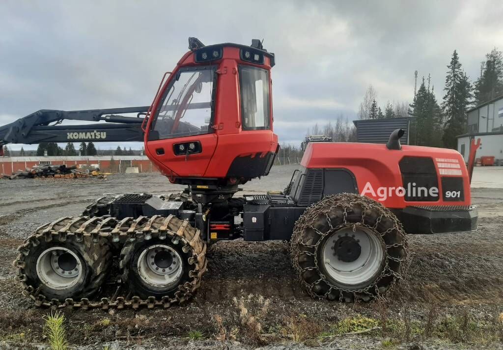 Komatsu 901 harvester