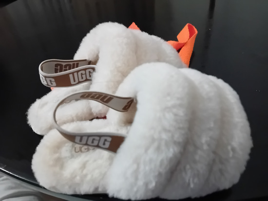 Ugg preslatke 27.5 novo