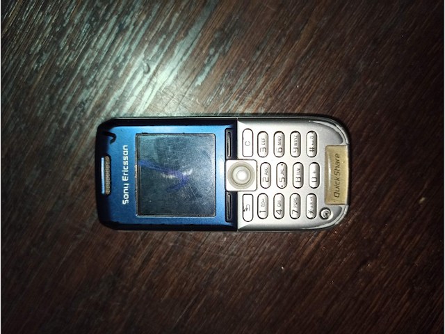 sony ericsson k300i kolekcionarski primerak sa slika