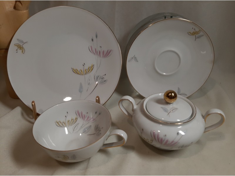 VTG Z & CO TIRSCHENREUTH BAVARIA PORCELAN SET 4DELA