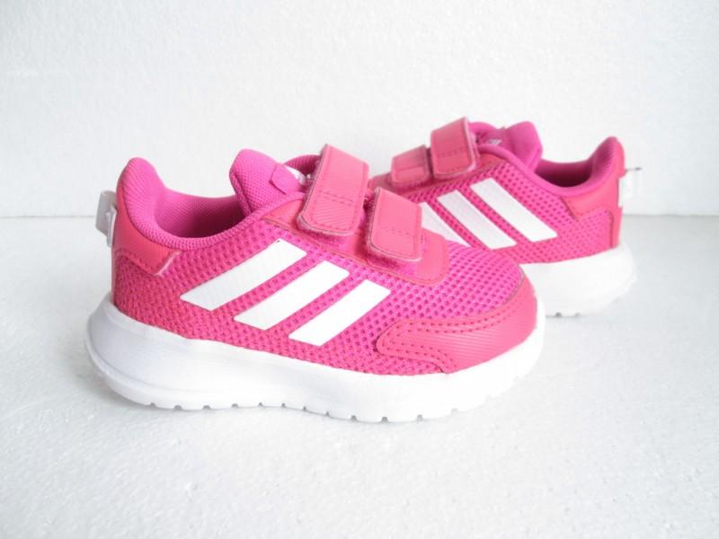 PATIKE "ADIDAS" 22 KAO NOVE