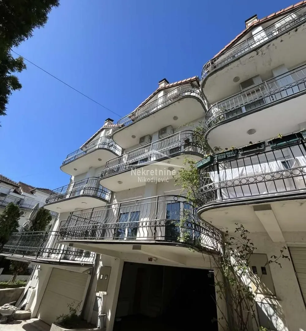 Izdavanje, stan, 310m², Savski Venac, Beograd